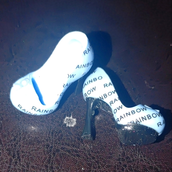 Rainbow High | Toys | Rainbow High Pair Of Shoes New | Poshmark